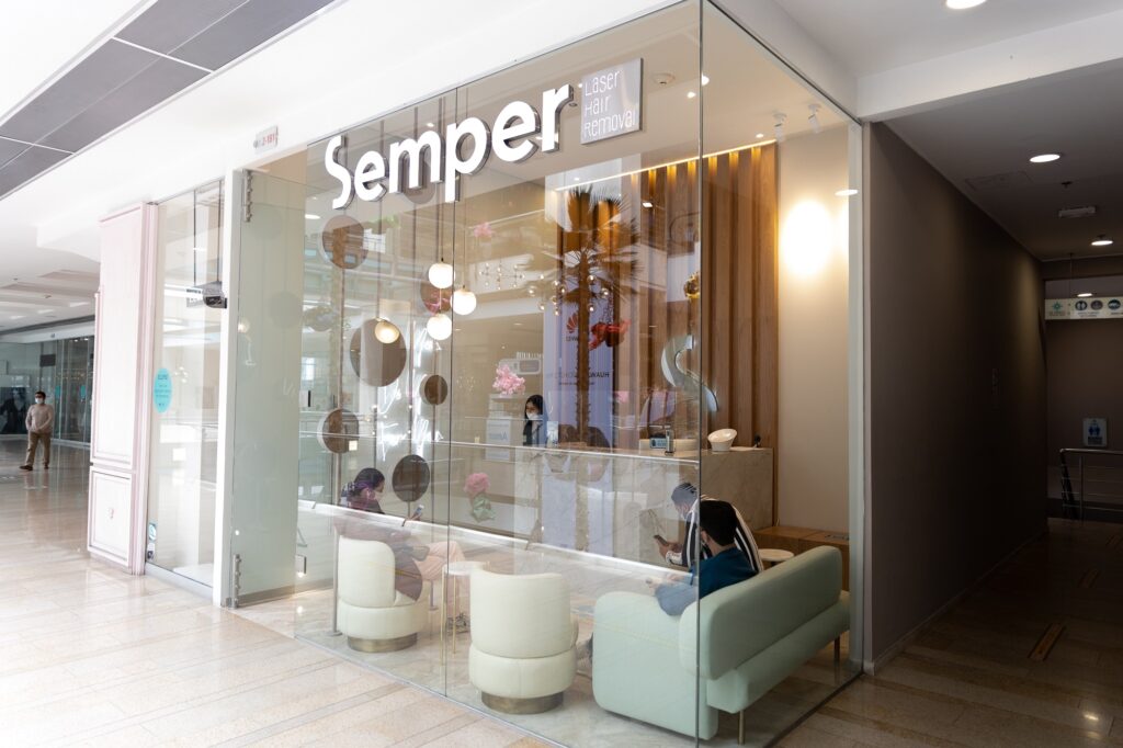 variety zone – Centro Comercial El Retiro